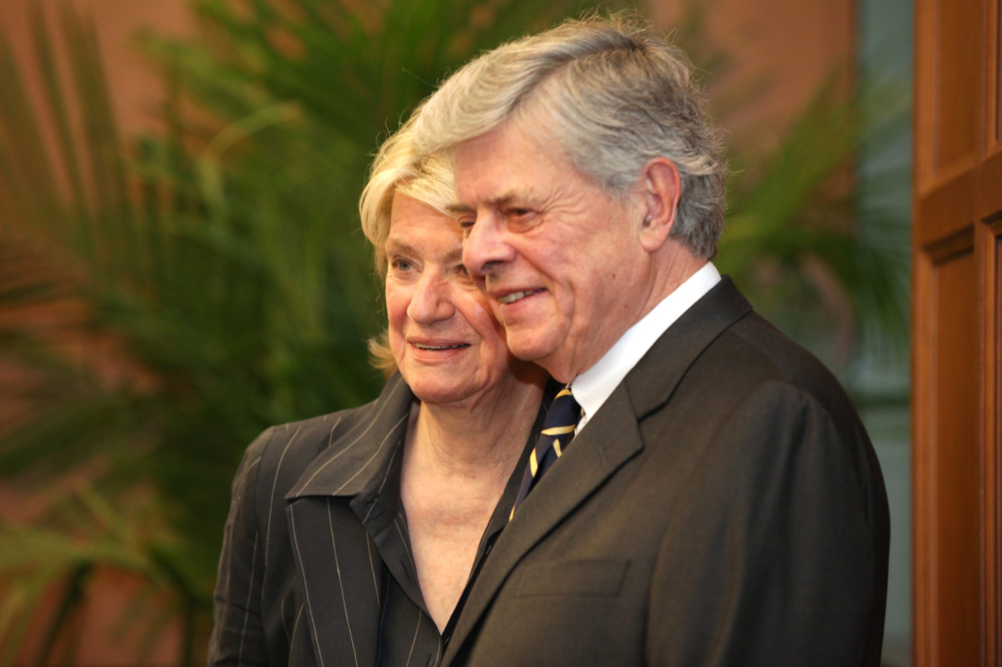 U.S. senator and ambassador Jim Sasser, BA’58, JD’61, dies at 87 ...