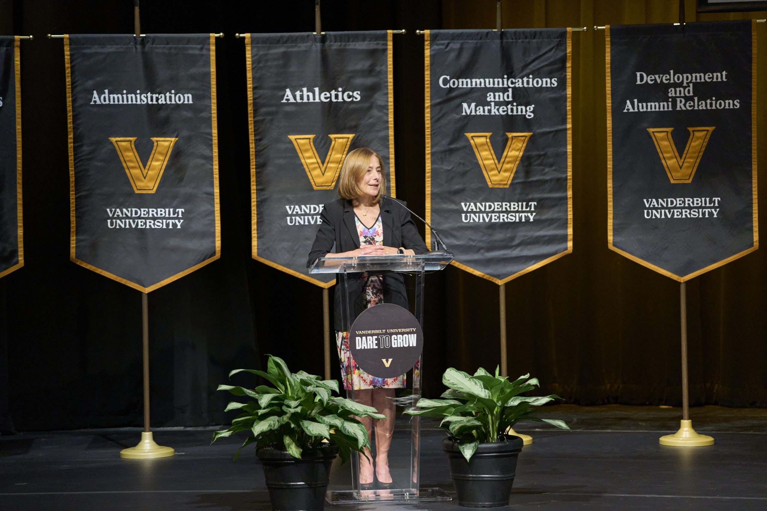 Raver and Savion celebrate staff, present awards during Spring Staff ...