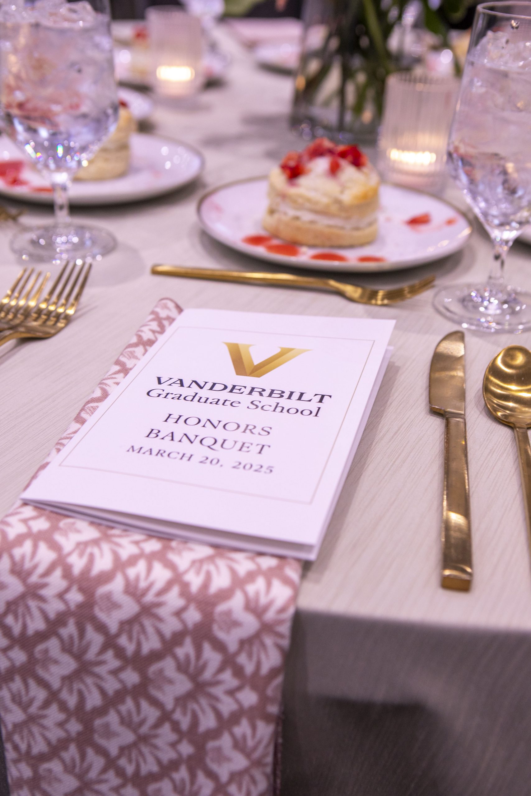 Graduate School recognizes excellence among students, faculty at Honors Banquet | Vanderbilt ...