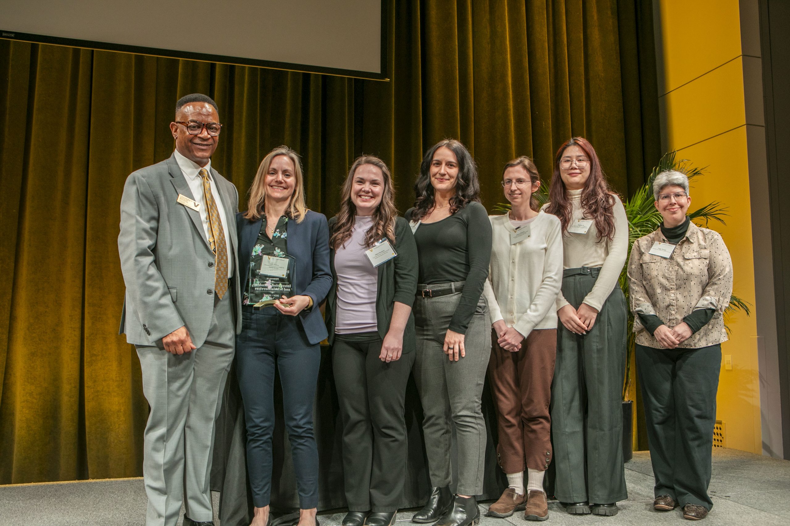Graduate School recognizes excellence among students, faculty at Honors Banquet | Vanderbilt ...
