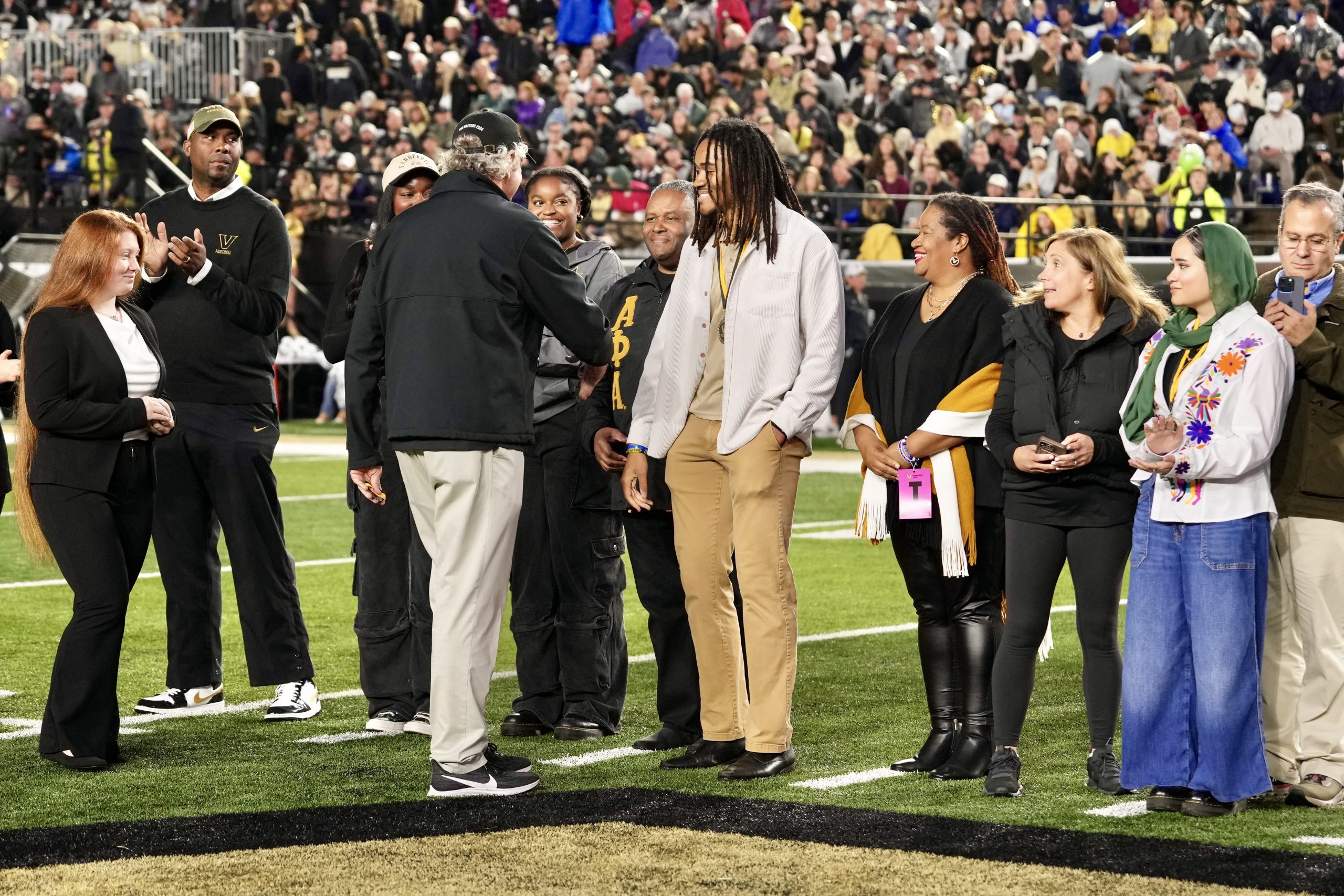 Luis Enrique Otero is Class of 2025 Outstanding Senior; nine other nominees celebrated ...